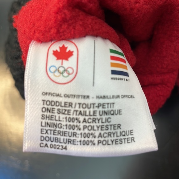 Hudson'S Bay | Accessories | Canada Redmitten Day Hbc 28 Olympics Team ...